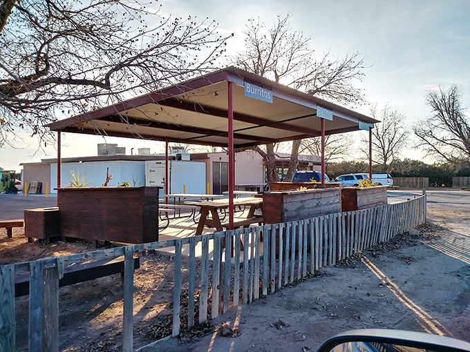 Dine al fresco in pork paradise! This charming outdoor area is perfect for savoring your meaty treasures under the Arizona sky.