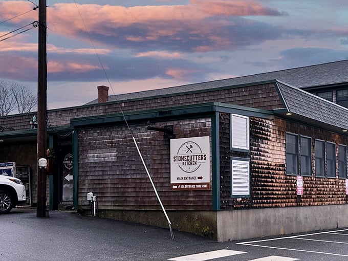 Stonecutters Kitchen honors the town's granite heritage while serving up fresh catches in a setting that blends rustic charm with coastal views.