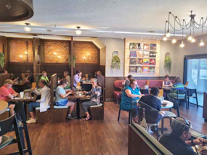 Happy diners fill the space with the kind of contented buzz that only happens when people are eating really, really good food.