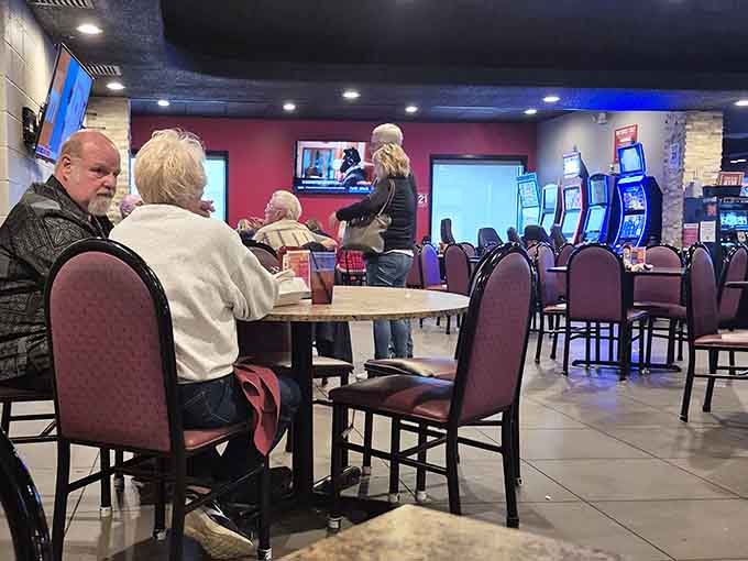 When the dining room fills up with happy customers, you know you've found a place that's doing something right in the kitchen.