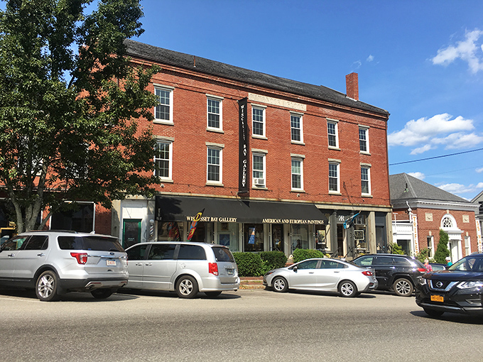 Wiscasset's historic buildings house galleries, shops, and eateries &ndash; where retail therapy comes with a side of architectural appreciation.