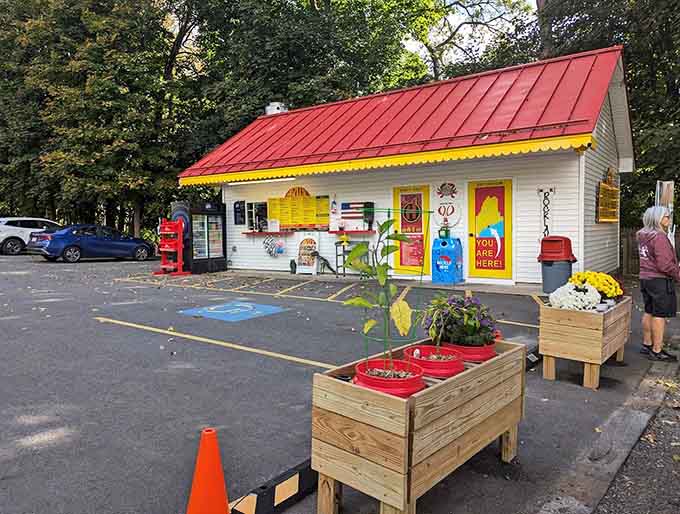 This red-roofed roadside gem feels like a Norman Rockwell painting with better parking.