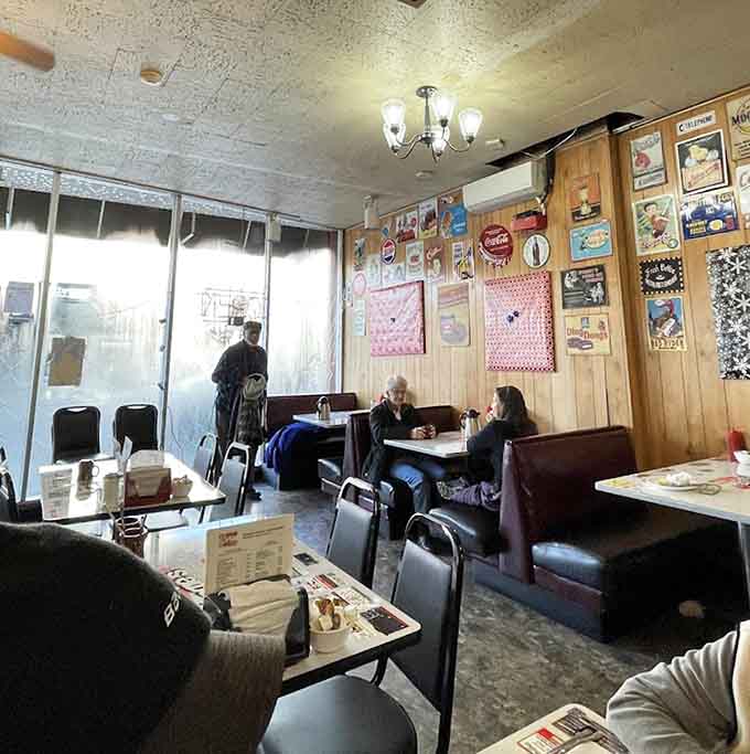 Every booth comes with its own collection of nostalgic d&eacute;cor, making each seat a slightly different trip down memory lane.