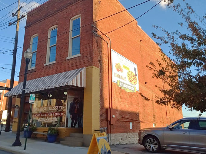 The historic corner location makes My Just Desserts easy to find, assuming you can navigate to where good food and the Mississippi River meet.