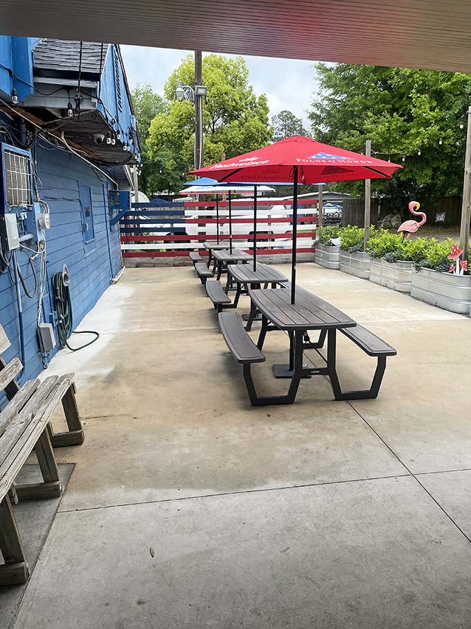 Where picnic tables and red umbrellas invite you to enjoy Florida sunshine with your seafood feast.