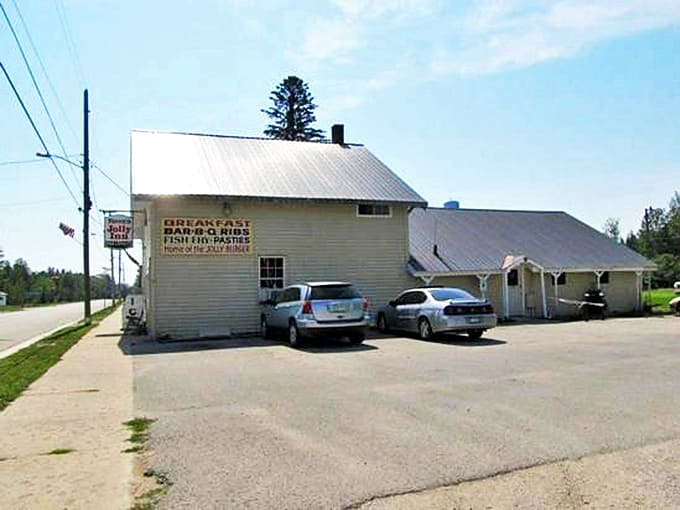 The parking lot might not look like much, but those who know better recognize it as the gateway to some of Michigan's finest comfort food.