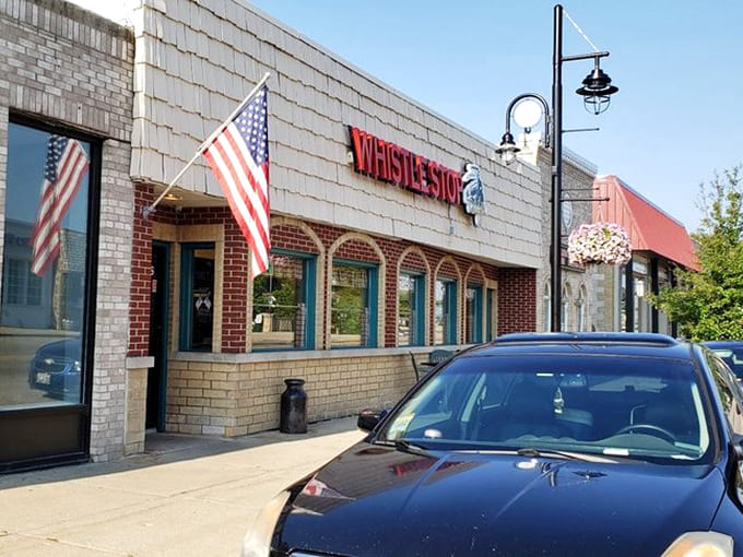 The charming exterior with hanging flower baskets and patriotic flair makes this caf&eacute; a Fox Lake landmark worth seeking out.