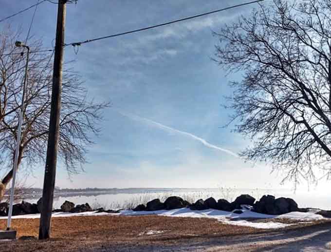 Michigan winter beauty captured – even in colder months, Lake Huron's shoreline offers a tranquil backdrop for post-breakfast contemplation.