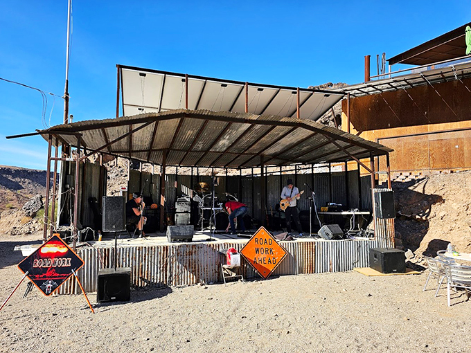 Even in the desert, these cool cats are bringing the heat. Get ready for some toe-tapping, dust-kicking tunes!