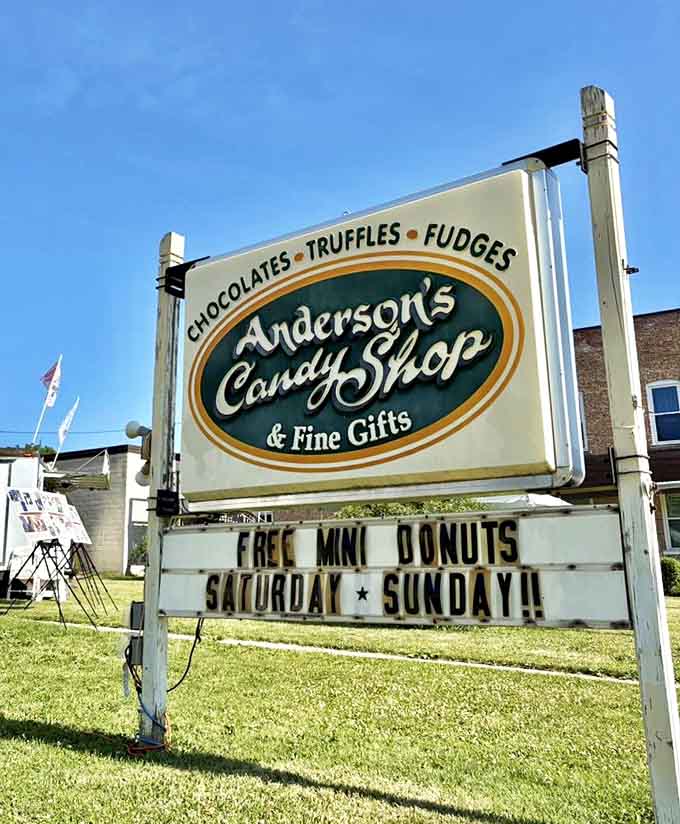 Signage: Truth in advertising! When your sign boldly claims "THE BEST TOFFEE EVER," you better deliver &ndash; and Anderson's absolutely does.