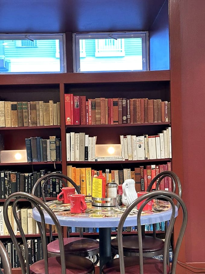 Surrounded by books and breakfast? It's like being in your own personal library caf&eacute;. Heaven!