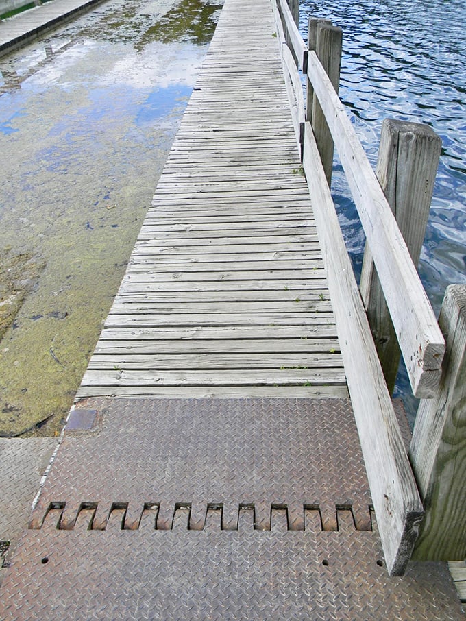 Details matter on this floating marvel, where every plank and joint works in harmony to create a truly unique crossing.