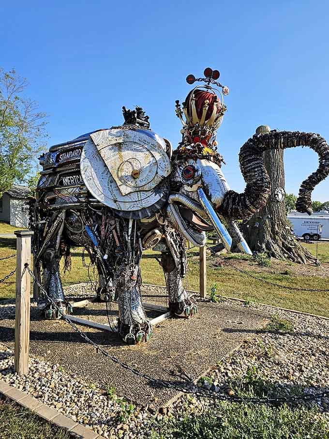 The full scope of this metallic marvel becomes clear, a roadside attraction that transforms ordinary scrap into extraordinary art worth celebrating.