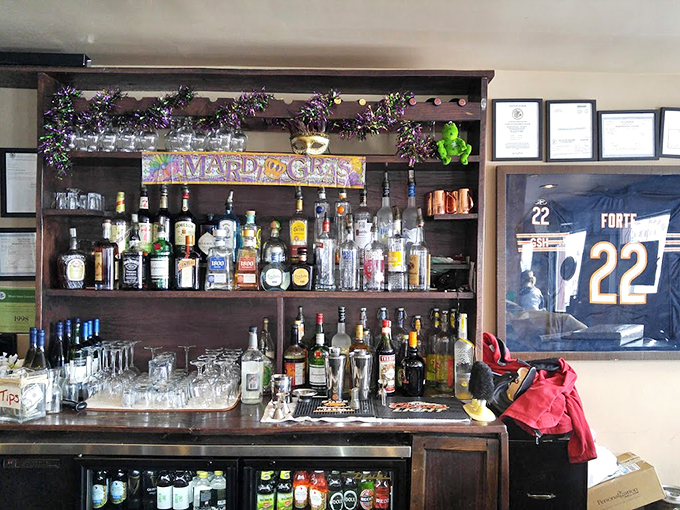 Liquid courage comes in many flavors here. Whether you prefer shaken, stirred, or on the rocks, your thirst doesn't stand a chance.