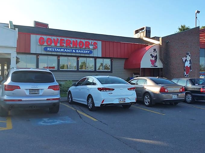 A packed parking lot is usually a good sign that something delicious is happening inside, and Governor's never disappoints that promise.