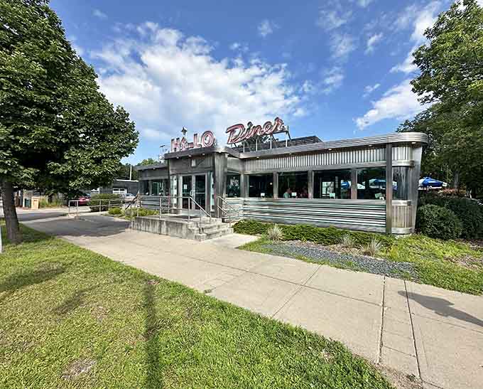 The exterior of Hi-Lo Diner stands proud on East Lake Street, a beautifully restored piece of Americana serving seriously good food to grateful customers daily.