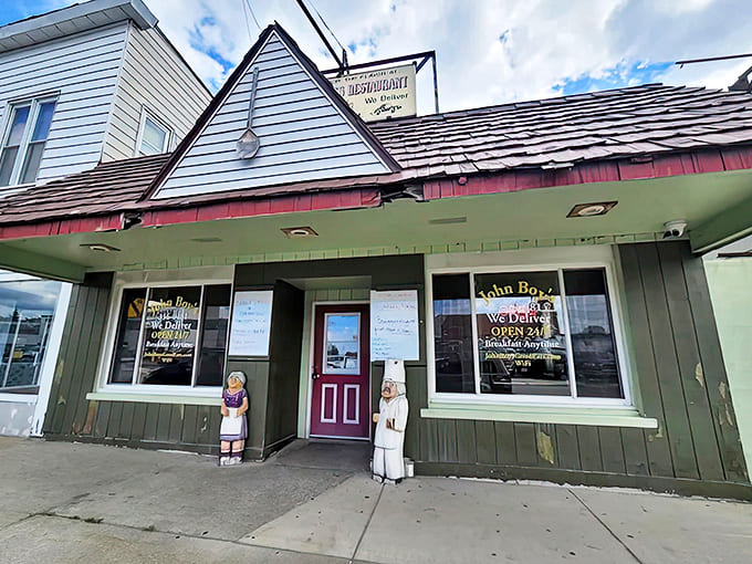 Storefront: From this angle, you'd never guess this modest building houses food worth driving across state lines for &ndash; and that's exactly what makes it special.