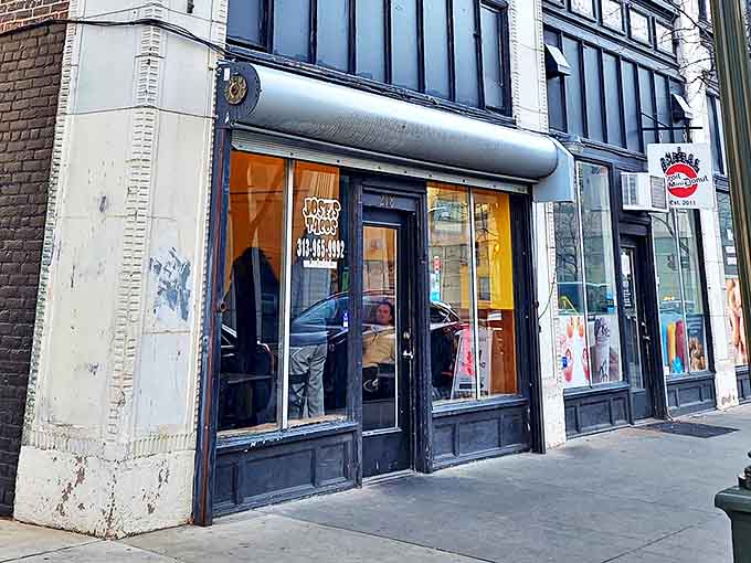 The welcoming entrance invites you inside to discover what locals already know: exceptional tacos await just beyond that door.