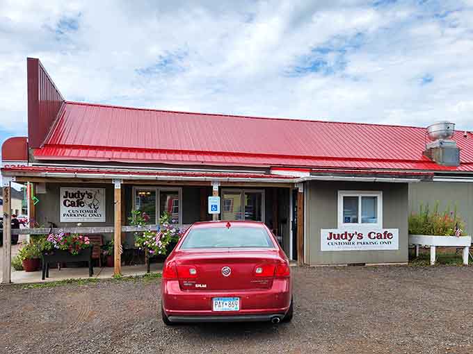 That customer parking sign means business, because when your hashbrowns are this legendary, you need to make sure your guests have somewhere to park.