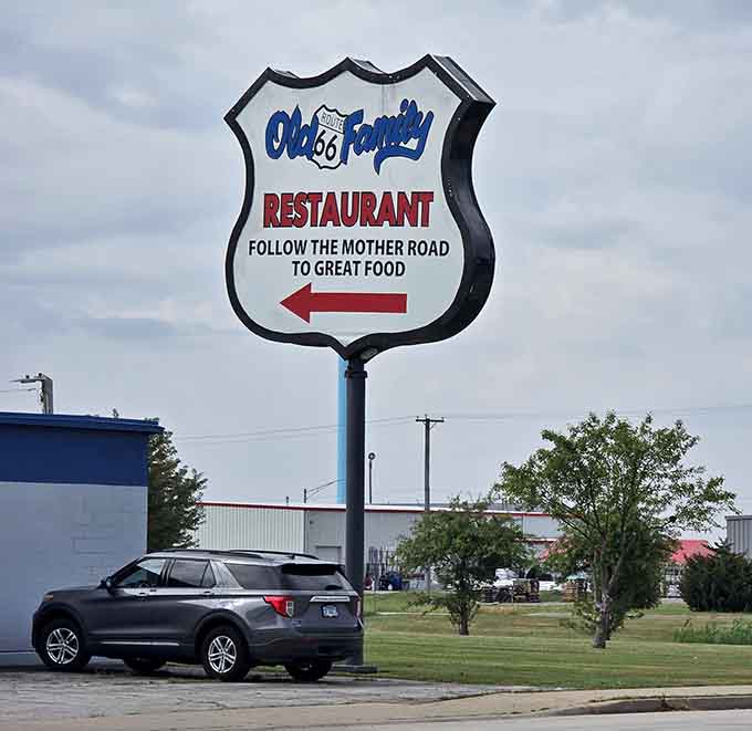 The shield-shaped sign promises that following the Mother Road leads to great food, and this restaurant delivers on that promise completely.