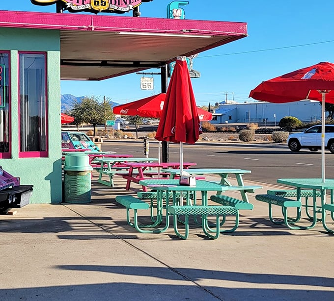 Desert sunshine bathes turquoise picnic tables &ndash; the perfect spot to sip that famous root beer while watching Route 66 traffic roll by.