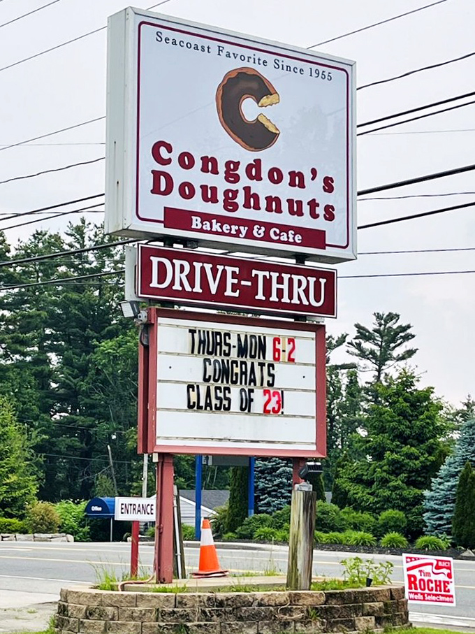 The roadside sign that's guided hungry travelers for decades – a landmark that promises delicious rewards for those wise enough to stop.