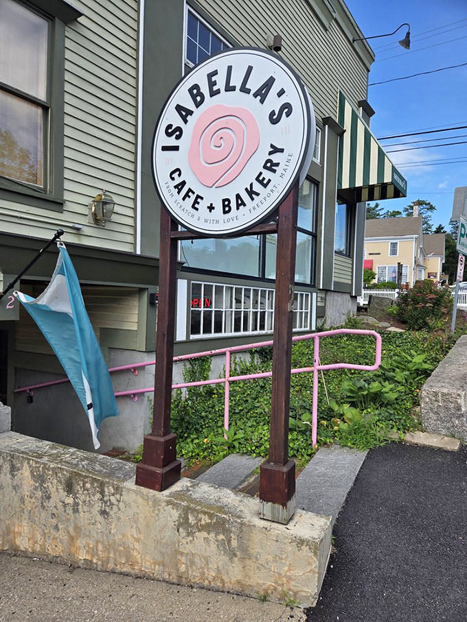 The swirling logo promises sticky buns but delivers so much more. Like finding out your blind date is actually a supermodel who loves dogs.