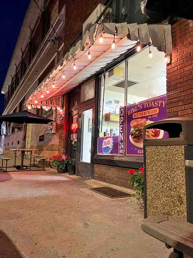 The welcoming glow at night beckons hungry travelers and locals alike to experience true Midwestern hospitality and comfort food.