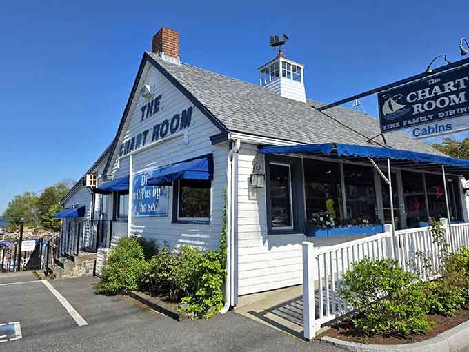 Blue awnings and waterfront location create the quintessential Maine dining experience you've been dreaming about.