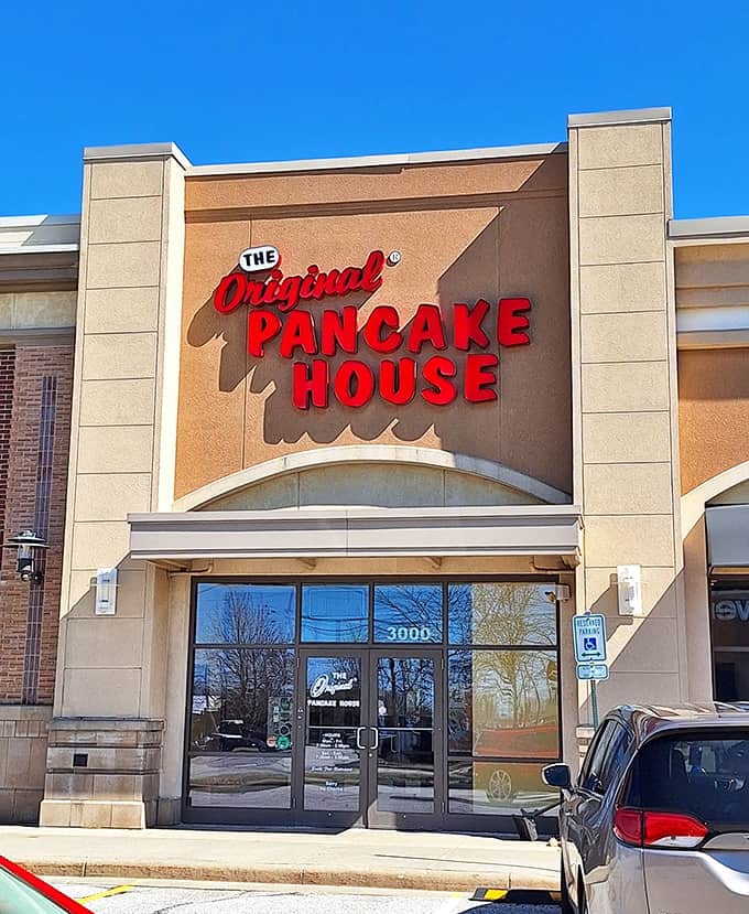 Clean lines and prominent signage make this breakfast destination easy to spot from the parking lot.