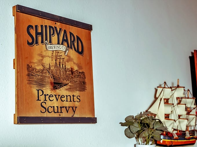 Nautical chic meets Florida casual. It's like your cool uncle's beach house, but with better food.