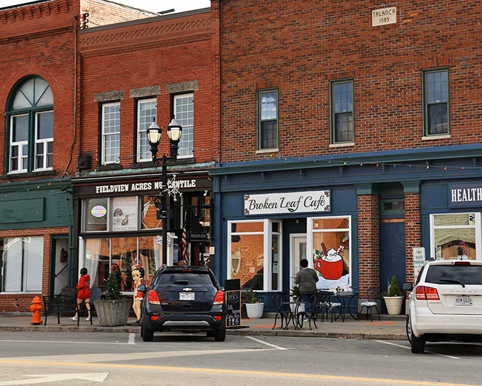 The Broken Leaf Caf&eacute; isn't just a place for coffee &ndash; it's where locals gather to share news and visitors feel instantly welcome.