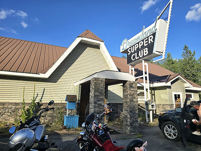 Step into a time warp! This neon-lit gem promises a night of retro charm and hearty Midwest fare.