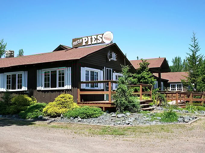 Where lumberjack appetites meet grandma's recipes. Rustic Inn's pies are so good, you'll swear Paul Bunyan's mom is in the kitchen!