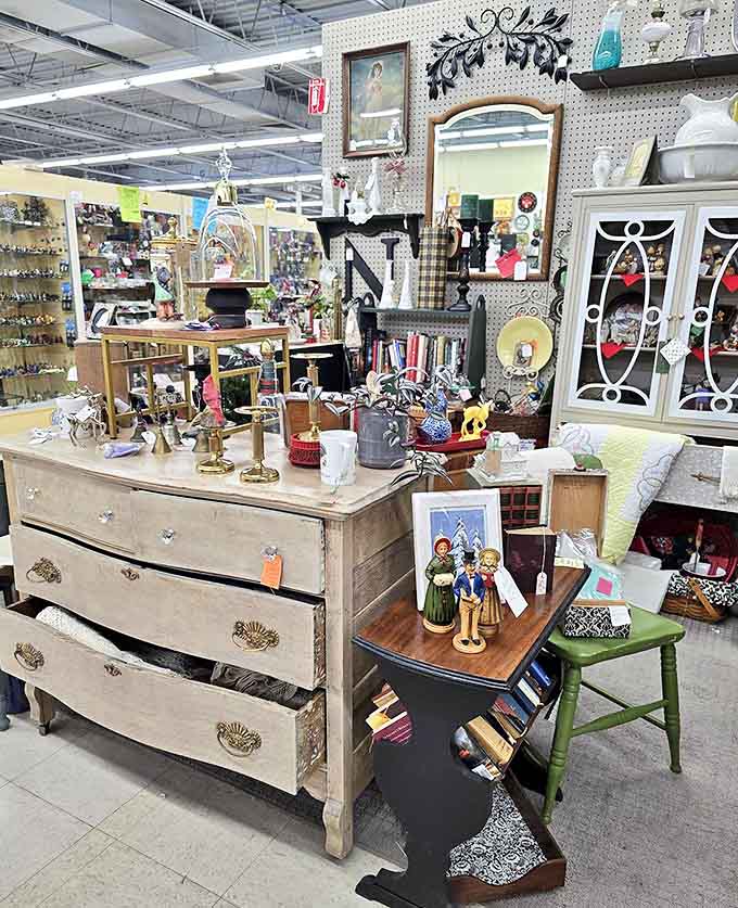 Every booth tells a different story &ndash; this corner showcases vintage furniture alongside delicate collectibles waiting for new homes.