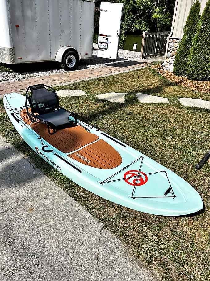 This hybrid paddleboard looks like someone crossed a surfboard with a La-Z-Boy, and honestly, that's the kind of innovation we need more of.