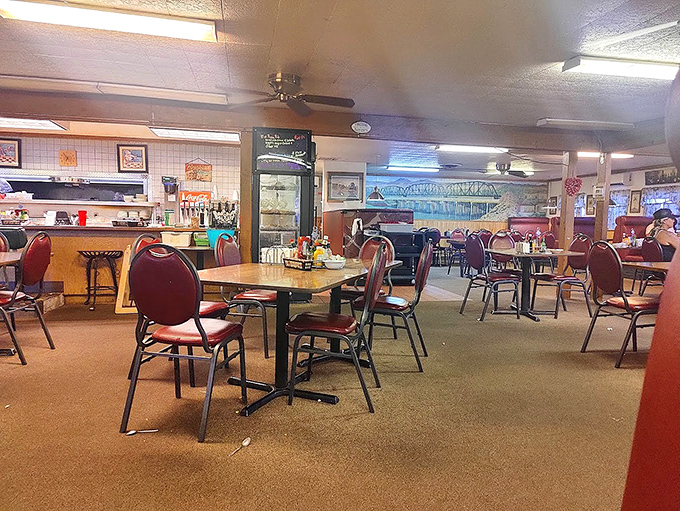 Inside Crossroads Caf&eacute;, time slows down as red vinyl chairs invite you to settle in for comfort food that transcends the ordinary.