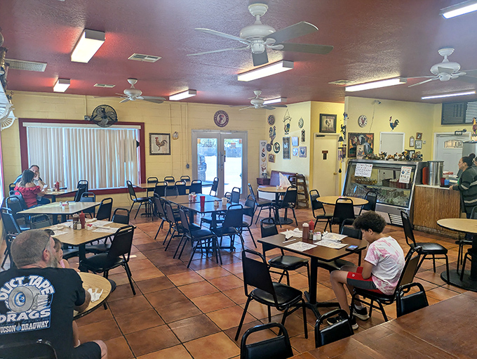 Interior: Wooden furniture and rooster figurines create that "grandma's house" feeling &ndash; comfortable, unpretentious, and instantly welcoming to hungry visitors.