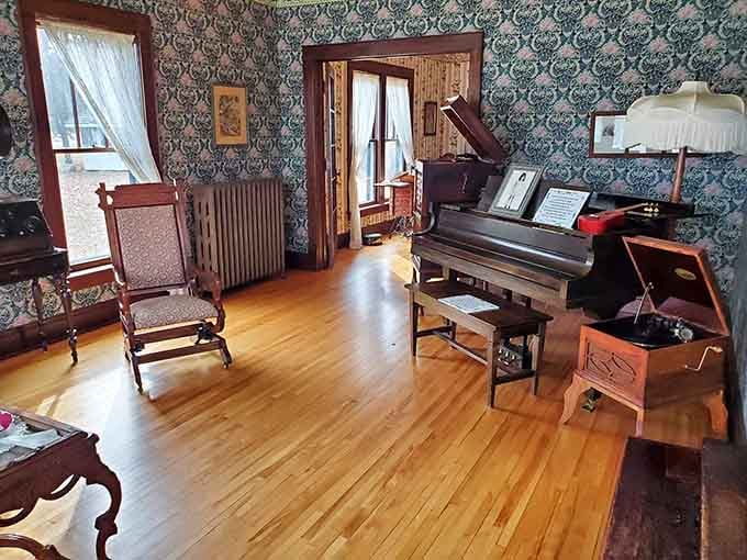 Period furnishings recreate the 1920s home where a future star first learned that talent and determination could take you anywhere.