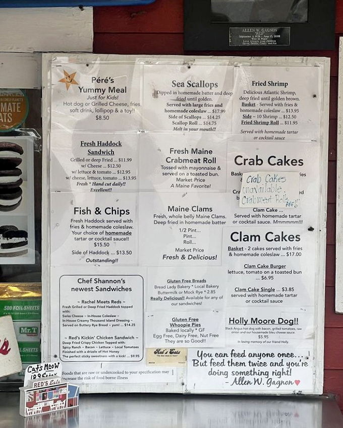 The menu board tells the delicious truth &ndash; this isn't fancy food, it's fantastic food. Each handwritten item promises Maine's finest seafood treasures.