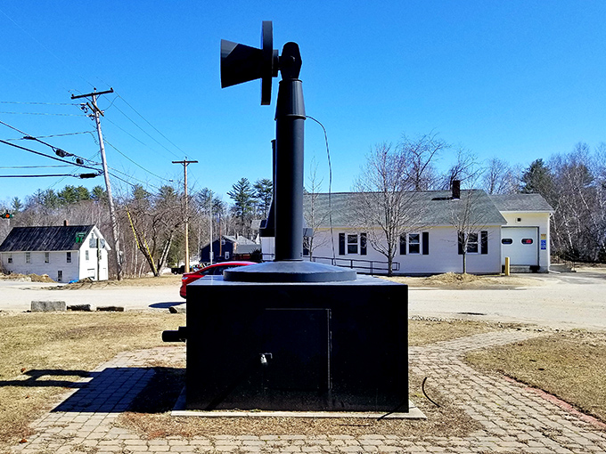 From this angle, you can appreciate the monument's impressive scale &ndash; that handset could squash a compact car if it fell!