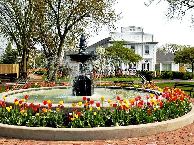 Who needs a time machine? Long Grove's historic downtown transports you to a simpler era, with a dash of modern flair.