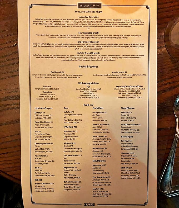 From featured whiskey flights to local craft drafts, our extensive drink menu has the perfect pour waiting just for you.