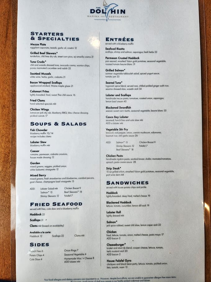 The menu at Dolphin keeps things refreshingly simple, focusing on fresh, local seafood prepared the way it should be.