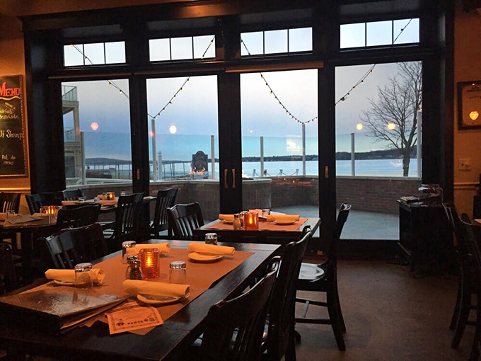 Dinner with a view? More like a view with a side of dinner. Lake Charlevoix serves up scenery so stunning, it's almost distracting.