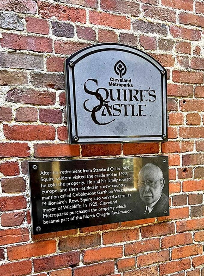 This plaque reveals Squire's post-oil baron life &ndash; European tours and a mansion on "Millionaire's Row" after selling his weekend castle retreat.