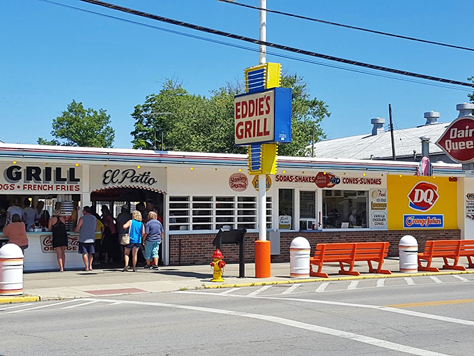 Step into a time machine of taste! This nostalgic joint serves up burgers that'll transport you straight back to the '50s.