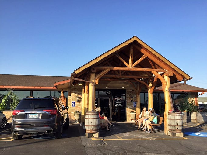 Rustic-chic meets eco-friendly eats. The pancakes here are so fresh, they might have been flour just moments ago.