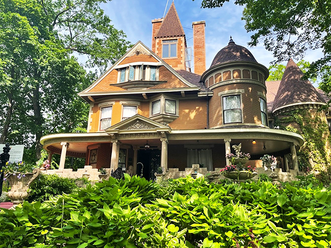 Ornate details and lush gardens make this mansion fit for royalty. Just remember, with great turrets comes great responsibility to take awesome photos.