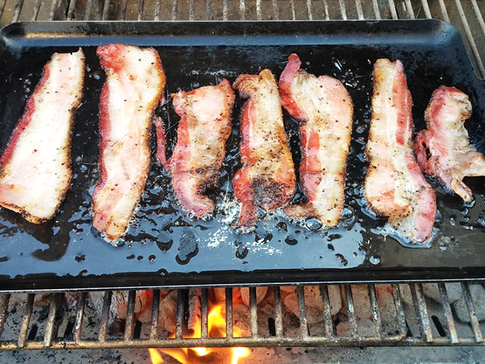 Bacon so good, it'll make you forget your name! These sizzling strips are the Beyonc&eacute; of breakfast meats &ndash; irresistible and show-stopping.